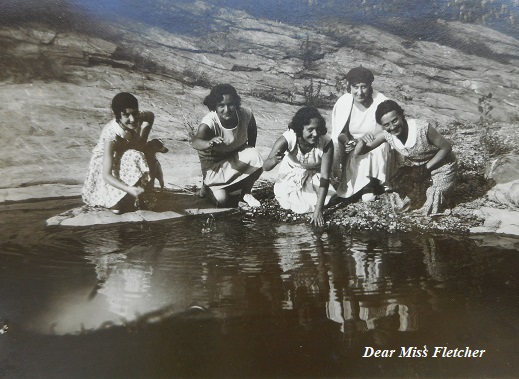 Estate in campagna – Dear Miss Fletcher