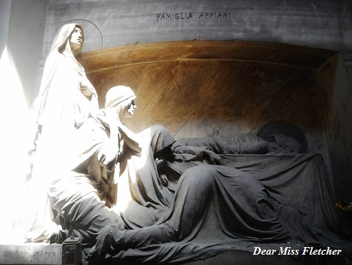 Luce e preghiera – Dear Miss Fletcher