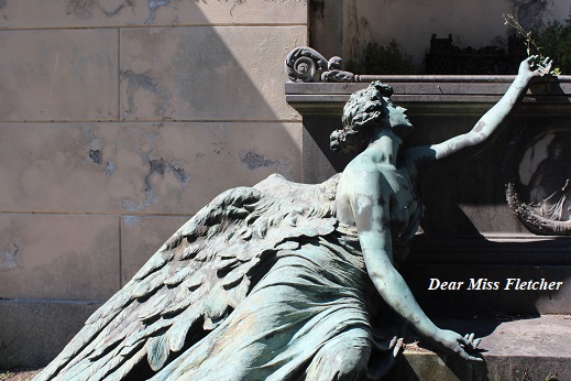 Monumento Calcagno: la grazia dell’angelo – Dear Miss Fletcher